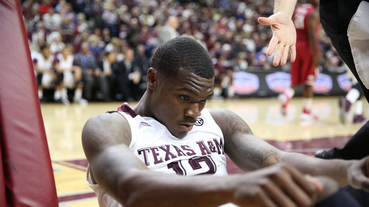 Photo Gallery: Jalen Jones, Texas A&M blast Arkansas, 92-69 | TexAgs