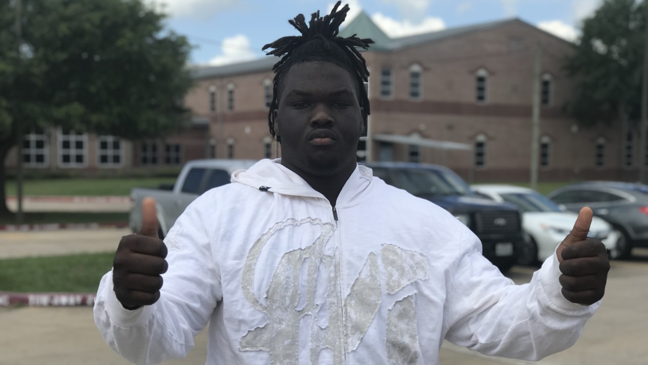 2020 Ft. Bend Hightower OL Smart Chibuzo breaks down A&M pledge | TexAgs