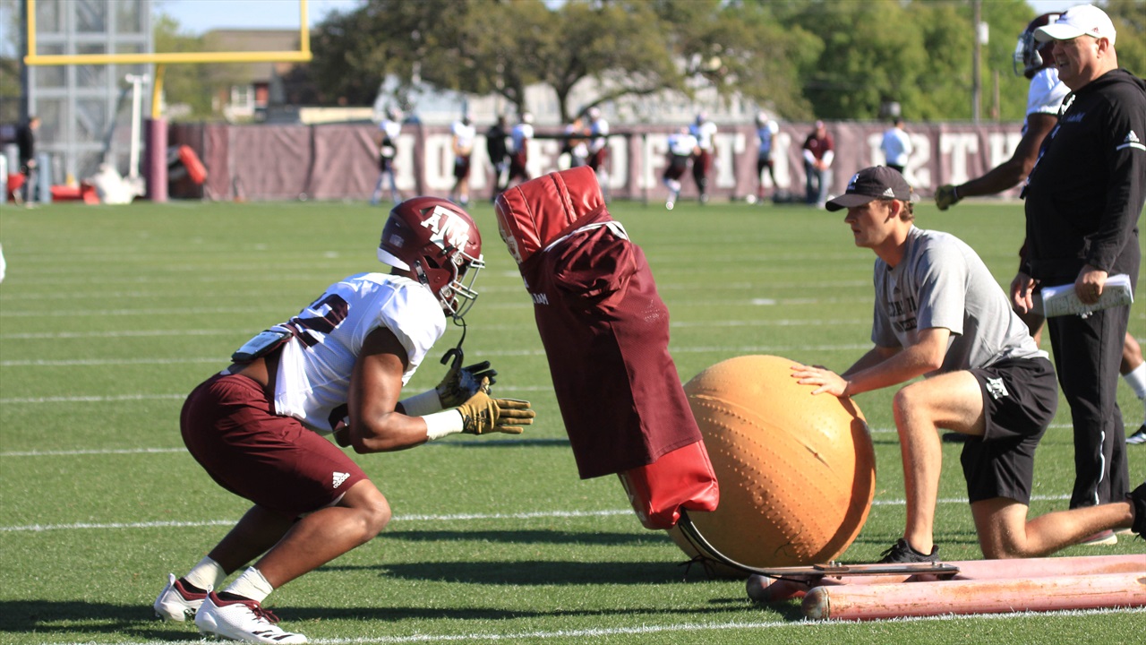 Spring Football Photo Gallery: Practice No. 8 | TexAgs
