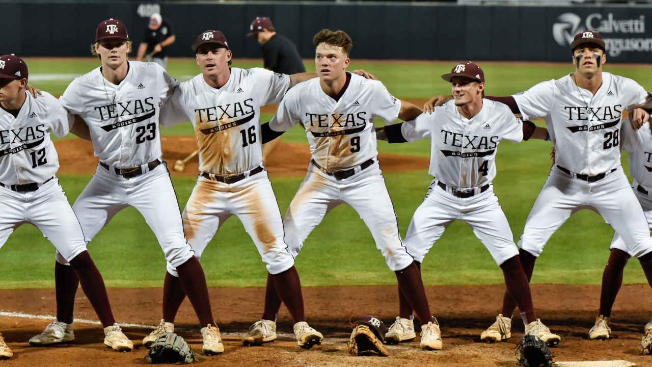 Photo Gallery: Texas A&M claims third straight series win vs. Missouri ...