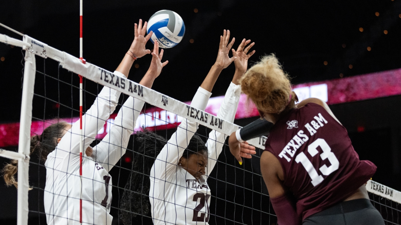 Photo Gallery: Texas A&M volleyball's Maroon & White Scrimmage | TexAgs