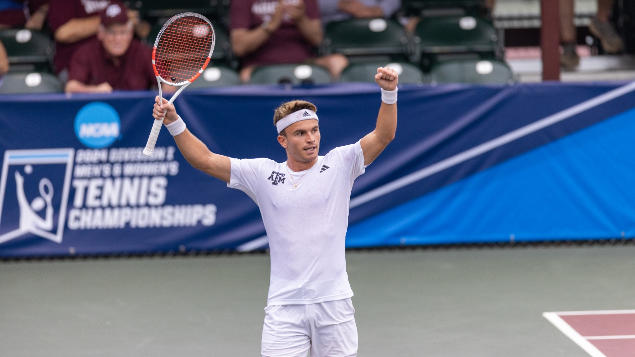 Photo Gallery: A&M men's and women's tennis advance to Round of 16 | TexAgs