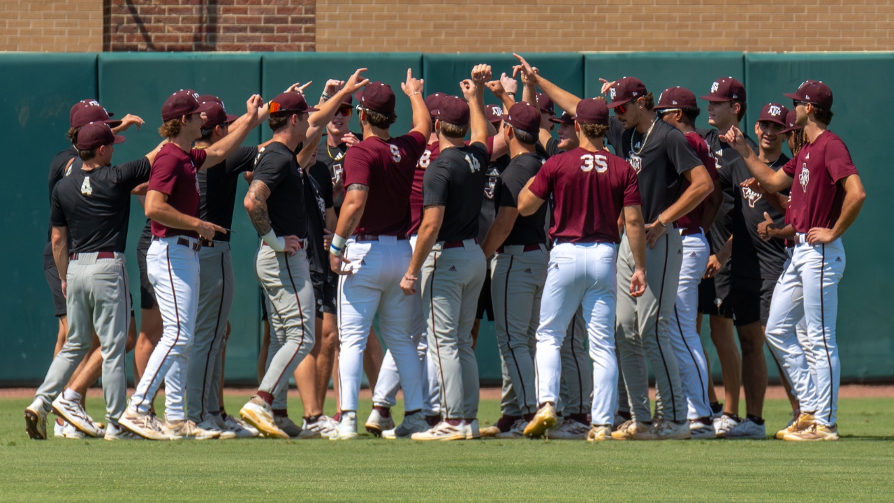 Photo Gallery: Aggie baseball returns to Blue Bell as fall practice ...