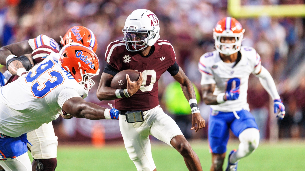 Photo Gallery: No. 5 Ags don throwbacks in domination of Florida | TexAgs